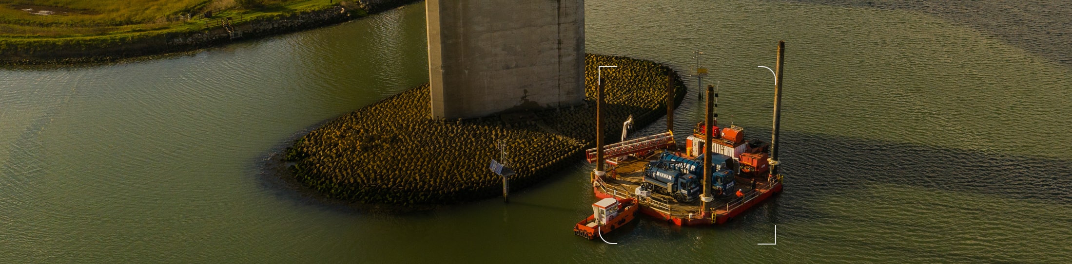 red7-barges - Red 7 Marine