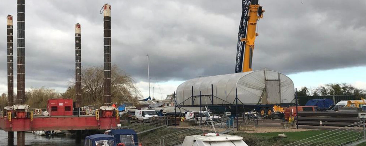 sandwich - Red 7 Marine